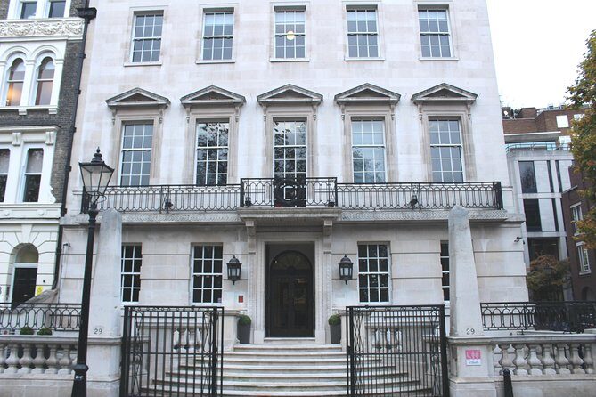 Private 3 hour Poirot Tour of London by Black Taxi - The Transportation: Black Taxi Experience