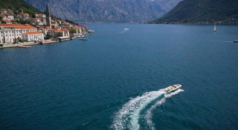 Private 3-hour Speedboat Our Lady of the Rock & Blue Cave - A Close Look at the Tour Experience
