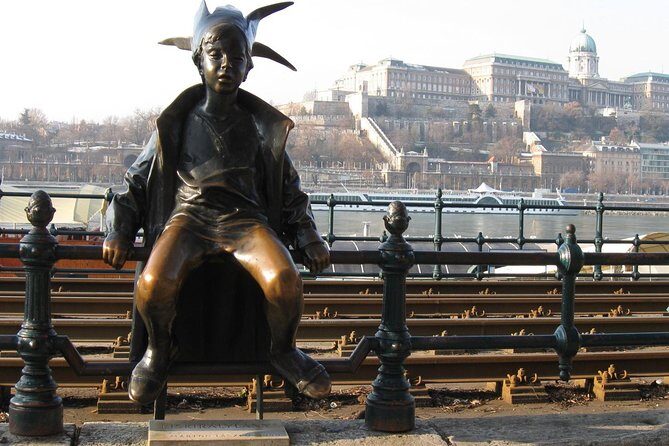 Private 3 Hour Walking Experience in Budapest City - Who Should Consider This Tour?