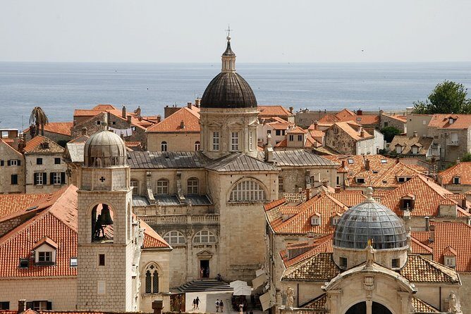Private 3 hours walking tour of the Old Town with transfer - Final Thoughts