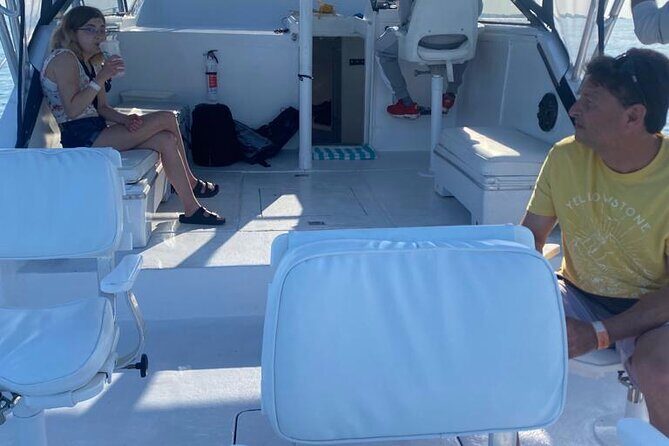 Private 38' Defender Sportfishing/Swim with Pigs in Nassau - FAQ