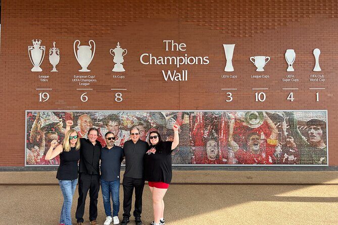 Private 4 hour bus tour: Beer, Views, History & Football in one - Key Points
