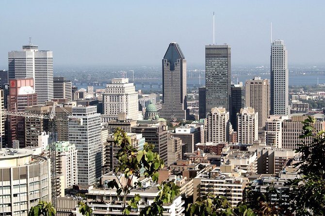 Private 4-hour City Tour of Montreal with driver and guide - Hotel pick up - Frequently Asked Questions