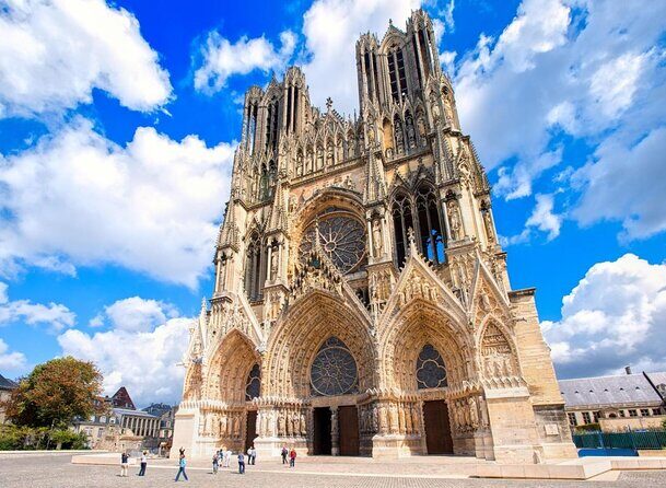 Private 4-hour City Tour of Reims with driver, guide and Hotel pick-up - Key Points