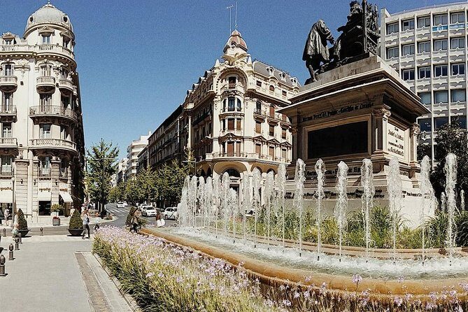 Private 4 hour walking tour of Granada (tickets to Cathedral and Royal Chapel) - FAQ
