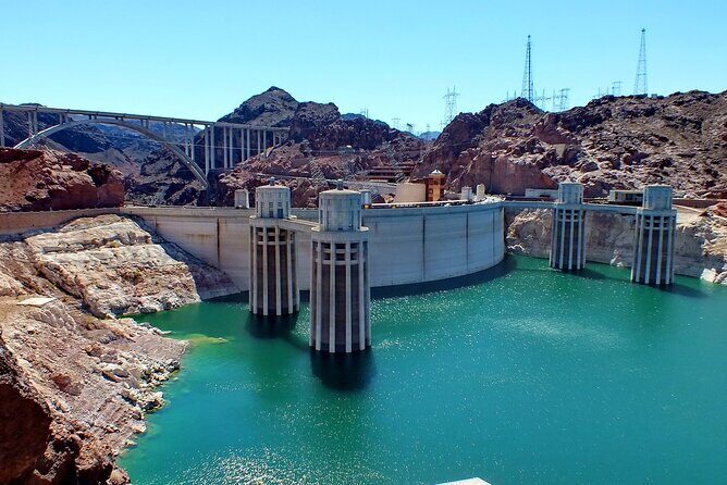 Private 4 Hours Stretch Limo Tour in Hoover Dam - Who Should Consider This Tour?