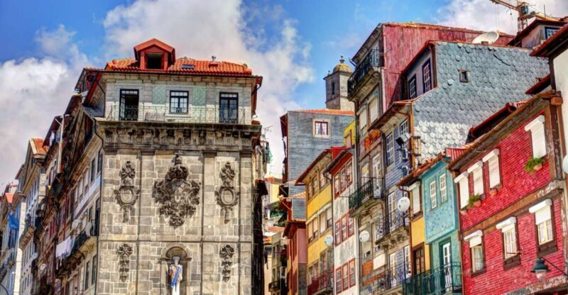 Private 4 hours tour of the "Main Monuments" in Oporto - The Sum Up