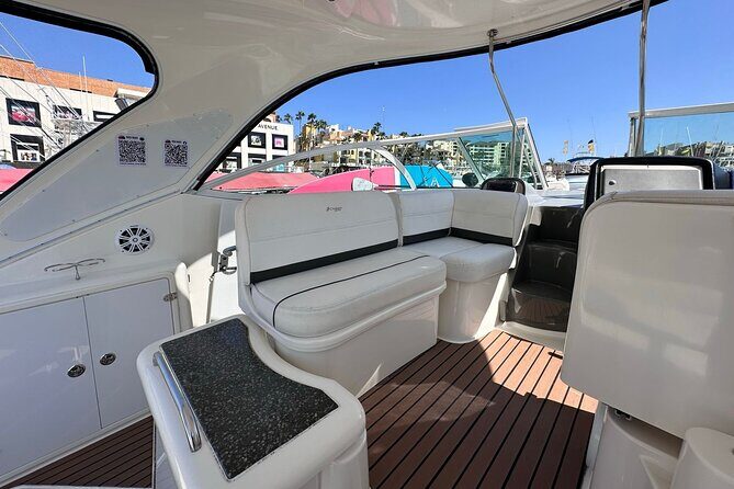 Private 42-foot luxury yacht tour in Los Cabos - FAQ