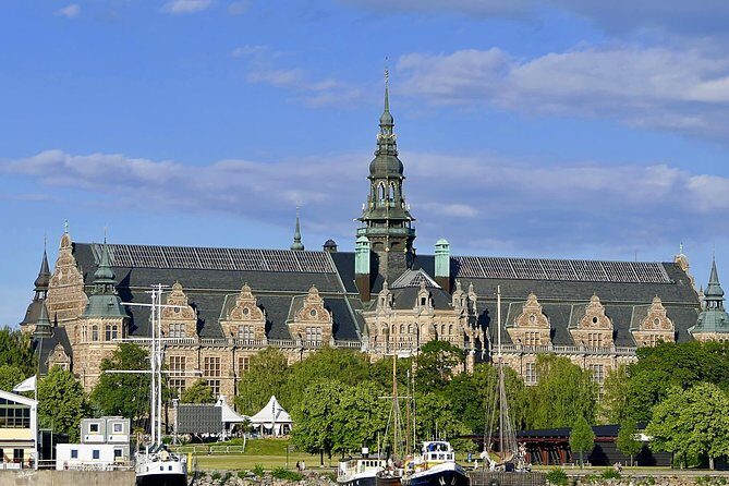 Private 4h VIP city tour by limousine car and guide in Stockholm - Who Should Consider This Tour?