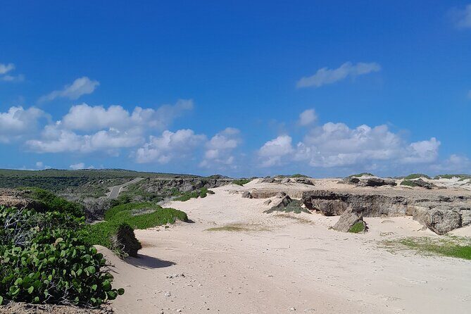 Private 4x4 Natural Pool, Caves & Baby Beach by Cross Aruba Tours - The Experience: A Day in Aruba’s Wild Side