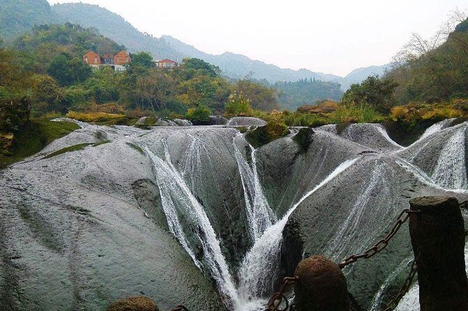 Private 5-Day Guizhou Tour Including Huangguoshu Waterfall And Xijiang - Key Points