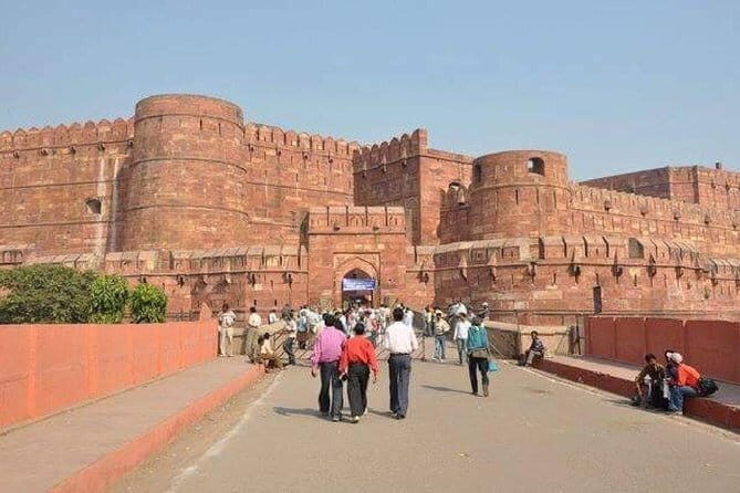 Private 5 Days Delhi-Agra-Jaipur Golden Triangle Tour by Car - Day 1: Delhi — The City of Contrasts