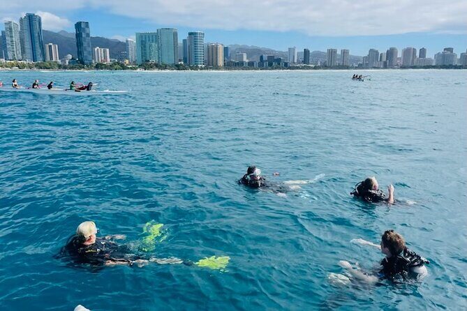 Private 5 Hour Charter on board our yacht in Waikiki - Exploring the Full-Day Waikiki Yacht Charter