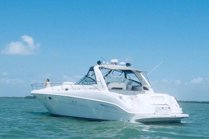 Private 50FT Yacht Rental in Cancún P8 - Practical Details