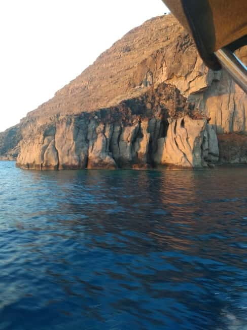 Private 5hrs Santorini Cruise with Wine Tasting in Thirasia - Exploring Santorini From the Water: An Overview