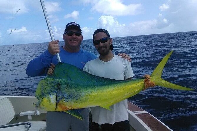 Private 6 Hour Fishing Charter in Nassau - Key Points