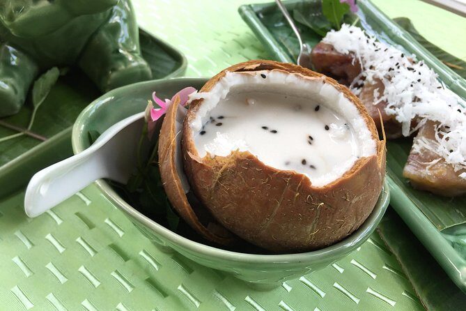 Private 6-Hour Thai Cooking Class with Boat Ride and Market Tour - Starting the Day: Logistics and Transport
