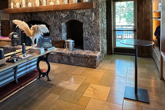 Private 6hr Wine Tour with Priority Wine Pass 2-for-1 Tastings - What Are the Key Highlights?