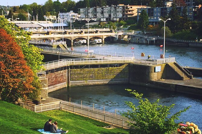 Private 8-hour City Tour of Seattle and Snoqualmie Falls with driver only - Pricing & Value Considerations