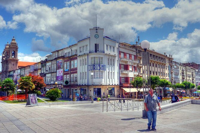 Private 8-hour tour to Braga and Guimaraes from Porto Hotel w/ driver and guide - Practical Aspects and Experience Value