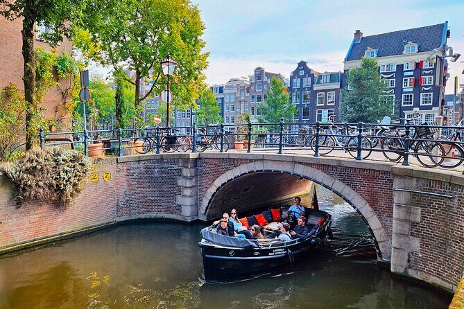 Private 90 Minute Amsterdam Canal Belt Exploration Cruise - Key Points