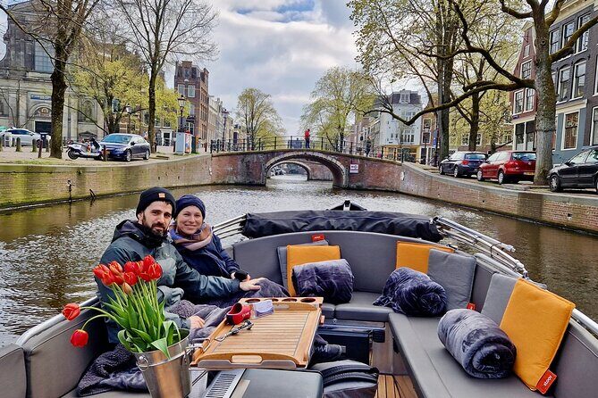 Private 90 Minute Amsterdam Canal Belt Exploration Cruise - The Sum Up