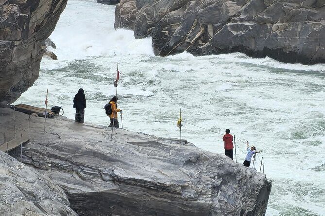 Private Adventure: A Day Hike Through Tiger Leaping Gorge - Why Choose This Tour?
