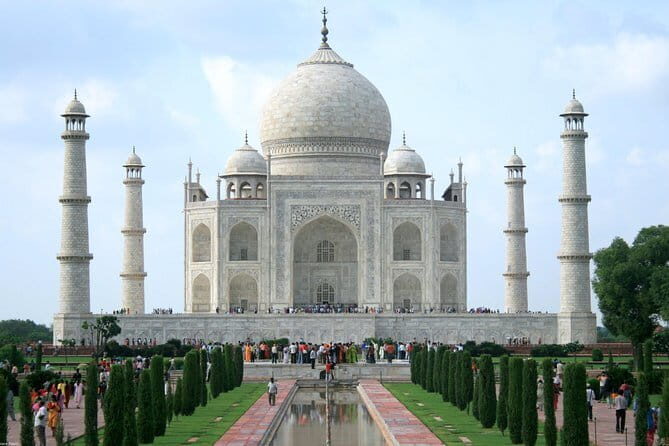 Private Agra Tour to TajMahal from Delhi by Car - FAQ