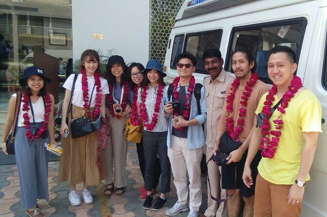 Private Airport Transfer :- From Jaipur International Airport to Hotel - Who Is This Transfer Service Best For?