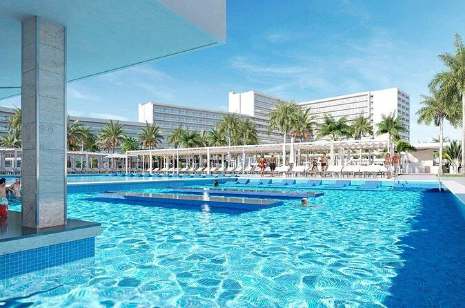 Private Airport Transfer from MBJ to Riu Palace Aquarelle - Who Should Book This Transfer?