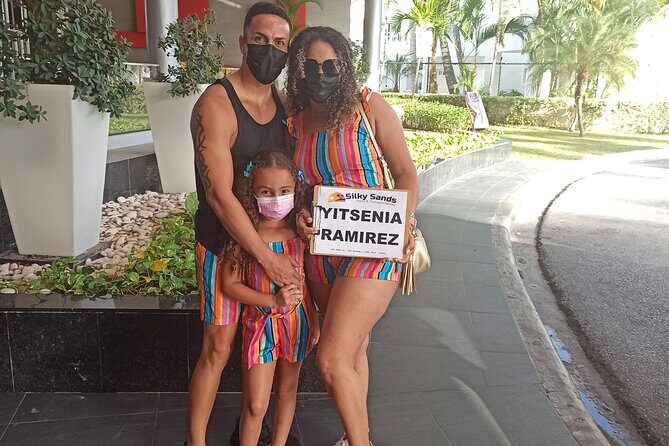 Private Airport Transfer From Punta Cana To Uvero Alto - Key Points