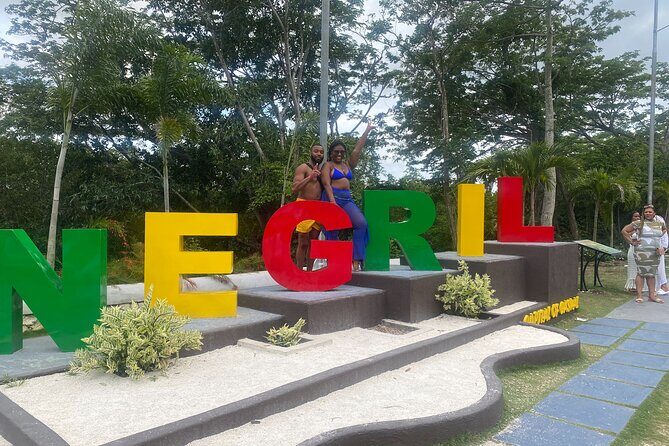 Private Airport Transfer to all resorts in Falmouth, Trelawny - The Sum Up