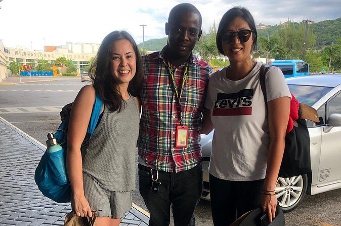 Private Airport transfer to/from all hotels in Negril round trip - Frequently Asked Questions