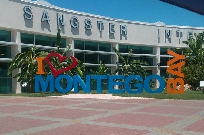 Private Airport Transfer To/From Hotels in Falmouth - A Closer Look at the Review Highlights