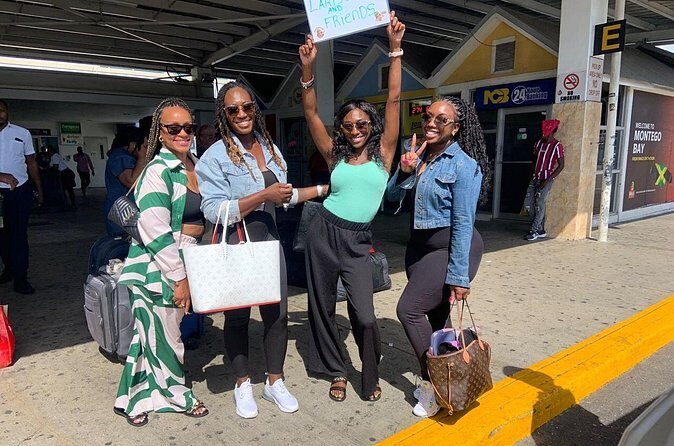 Private Airport Transfer To or From Ocean Eden Bay Resort - FAQ