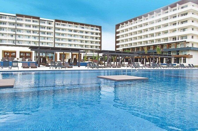 Private Airport Transfer to Royalton Blue Water Resort - The Sum Up: Who Will Love This Service?