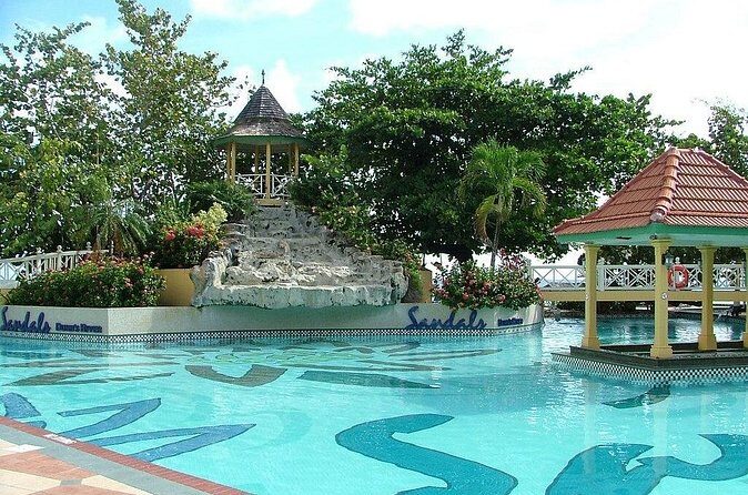 Private Airport Transfer to Sandals Dunn's River Resort - What Travelers Say