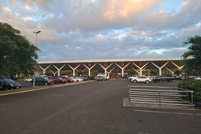 Private Airport Transfer to Shangri-La - Key Points