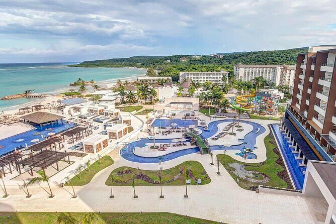 Private Airport Transfers to Royalton Blue Waters and White Sand - Key Points