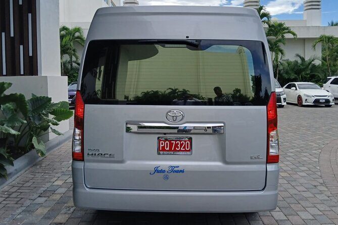Private Airport Transfers to Royalton Negril - Key Points