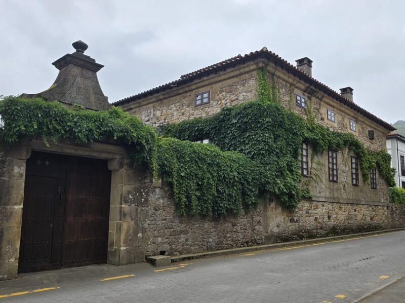 Private and exclusive visit to Liérganes: the legend of the Fish Man. - Key Points