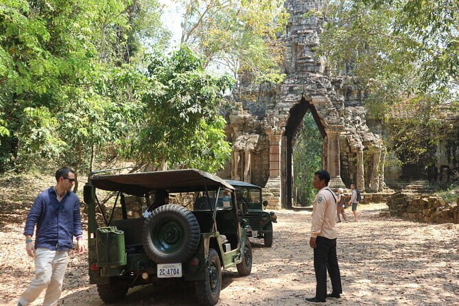 Private Angkor Temples Offbeat Experience by Jeep - Exploring Angkor in Style: The Jeep Experience