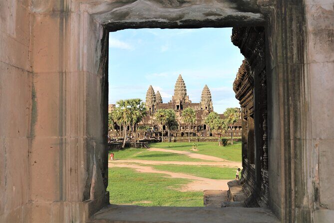 Private Angkor Temples Walking Tour from Siem Reap - A Closer Look at the Itinerary