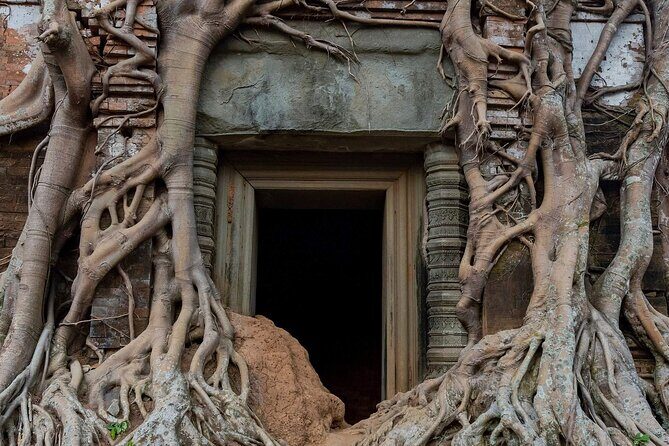 Private Angkor Three Days Temple Tour - Most Temples In Siem Reap - Day 1: The Grandeur of Angkor Wat and More