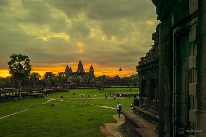 Private Angkor Wat Day Tour with Pre Rup Temple Sunset - An In-Depth Look at the Itinerary