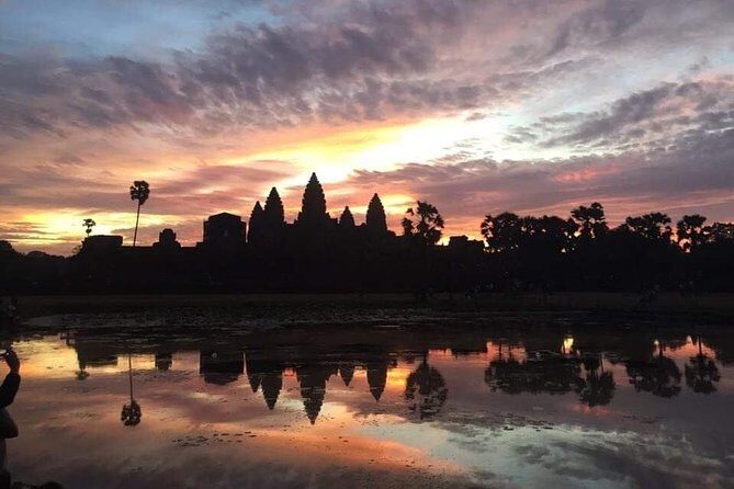 Private Angkor Wat Sunrise Bayon Ta Prohm by bike - Discovering Angkor Wat by Bike: An In-Depth Review