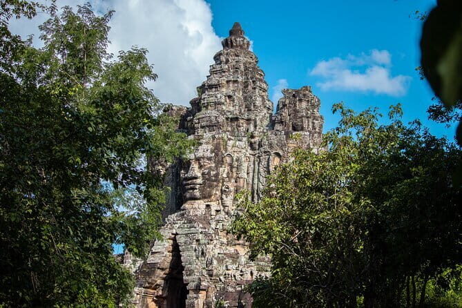 Private Angkor Wat Sunrise Guide Tour include Breakfast and Snack - The Magic of the Sunrise at Angkor Wat