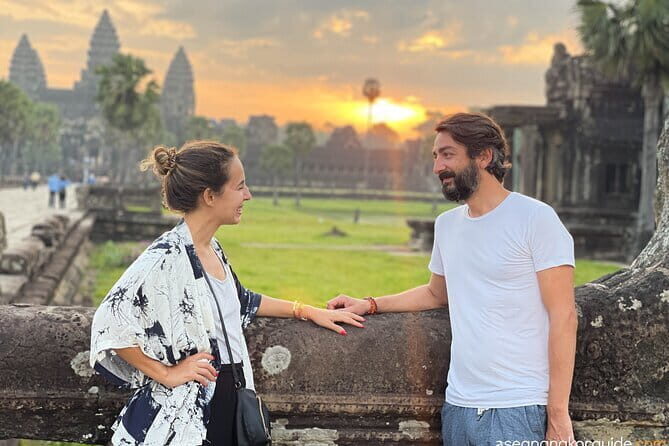 Private Angkor Wat Sunrise Tour and Tonle Sap Boat Cruise - Key Points