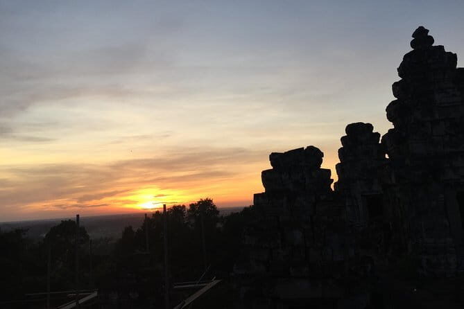 Private Angkor Wat Sunset Small tour - Embarking on the Day: What to Expect & Why It Matters