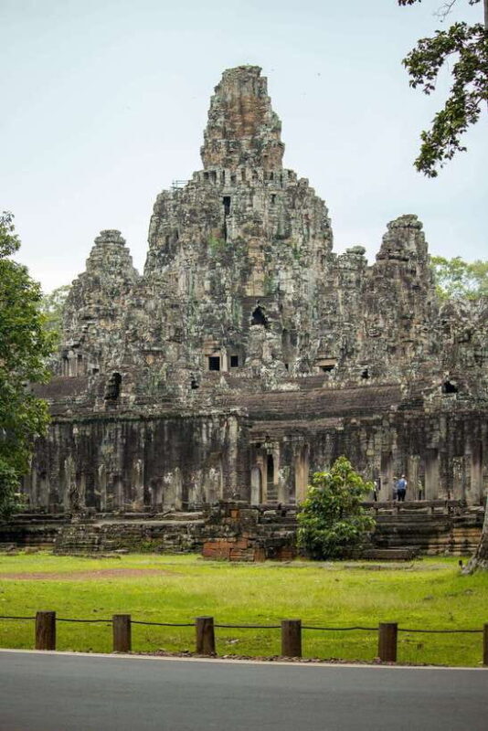 Private Angkor Wat Sunset Tour with Lunch and Snack Included - Jungle Enigma: Ta Prohm and Its Roots